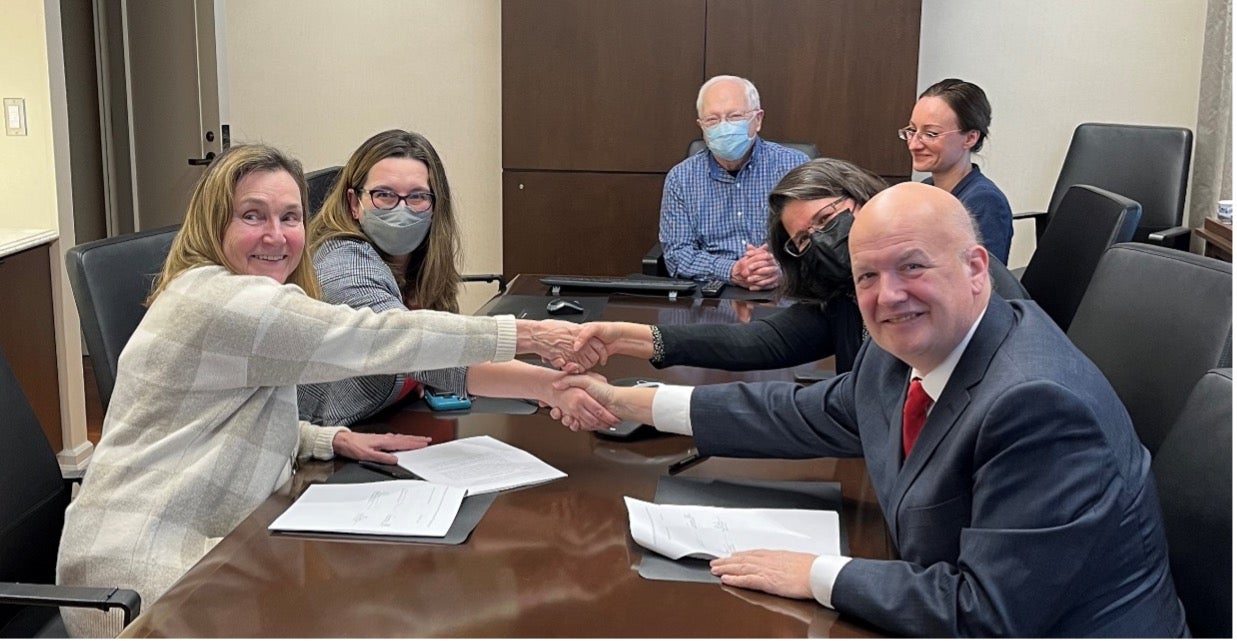 SMU Collective Agreement Signed - CUPE 3912